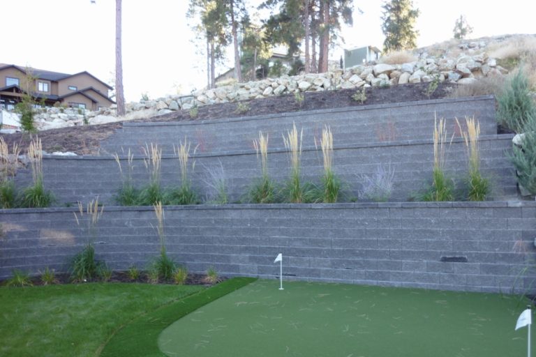 Valley Stone Retaining Wall - Basalite - Whyte Ave Landscape Supplies